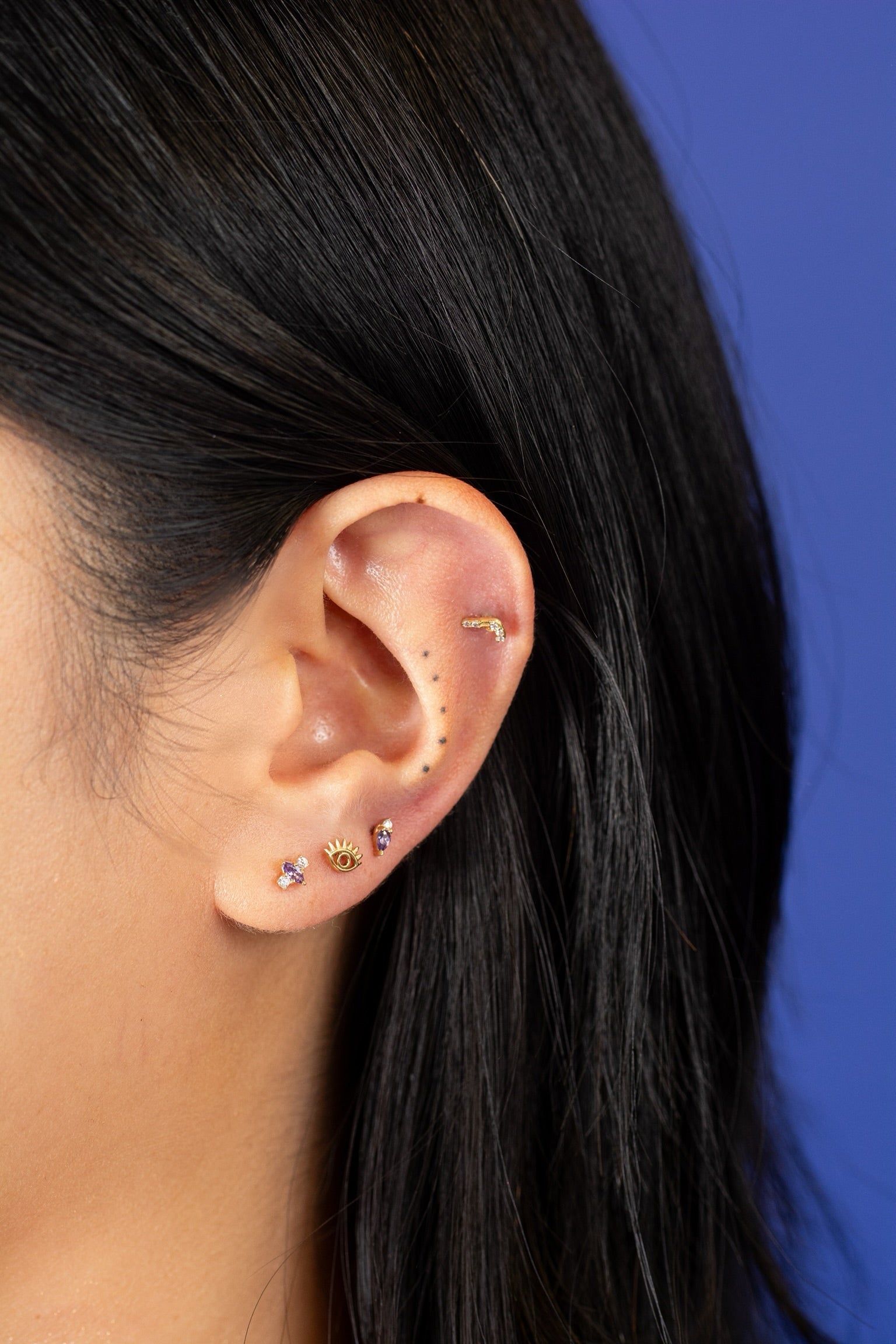 14K Smokin’ Gun Stud – APT. 144